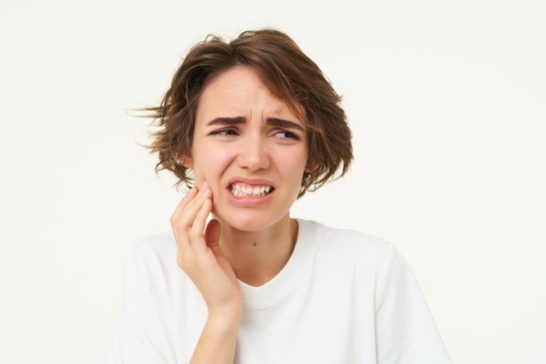 Toothache: Common Causes and Early Warning Signs